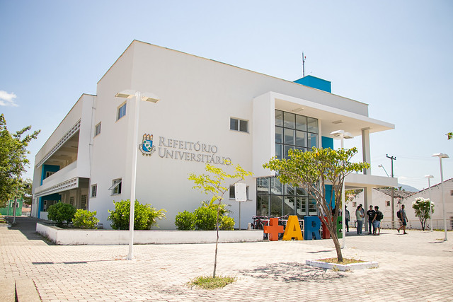 Restaurante, biblioteca, transporte: confira o funcionamento de ...